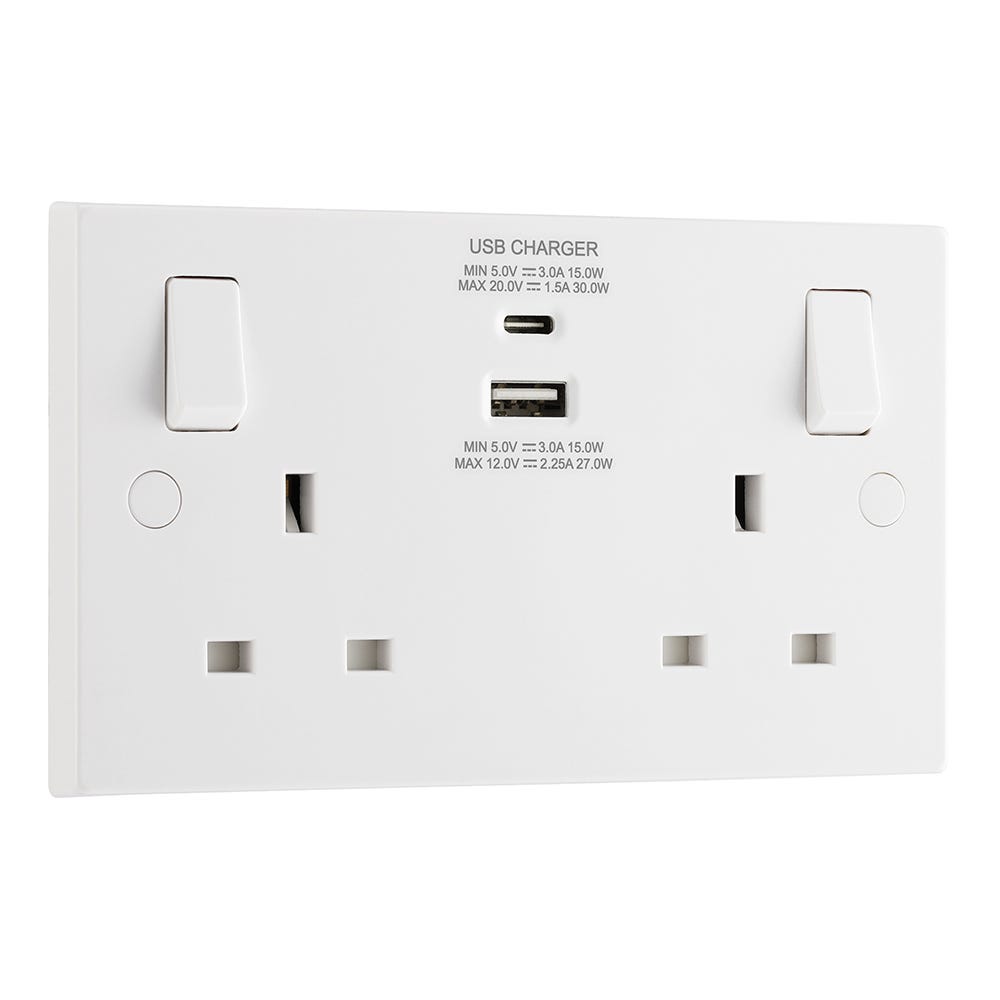 BG Nexus 13A Double Socket with 30W Type A+C USB White Moulded 822UAC30