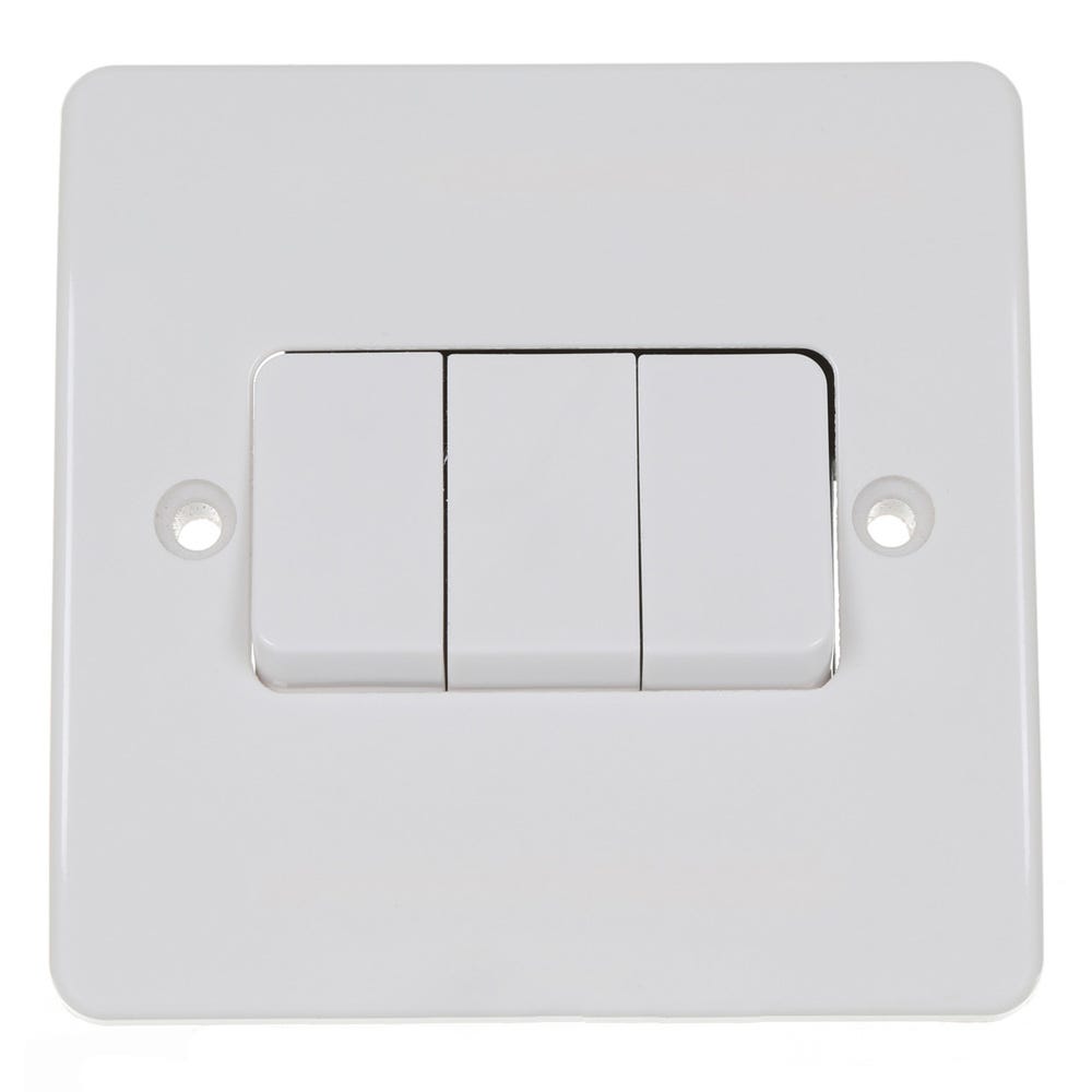 MK 10A 3 Gang 2 Way Light Switch K4873WHI