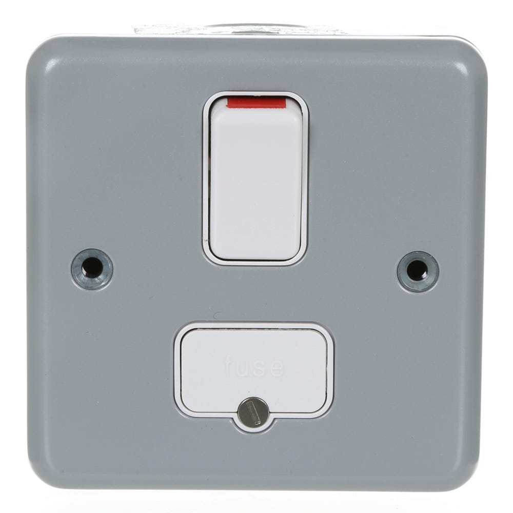 Metal Clad Sockets | MK Metalclad | MK Metal Clad Sockets | Builder Depot