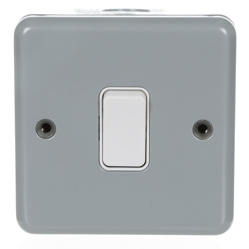 MK Metal Clad 1 Gang 2 Way Single Pole K3591ALM