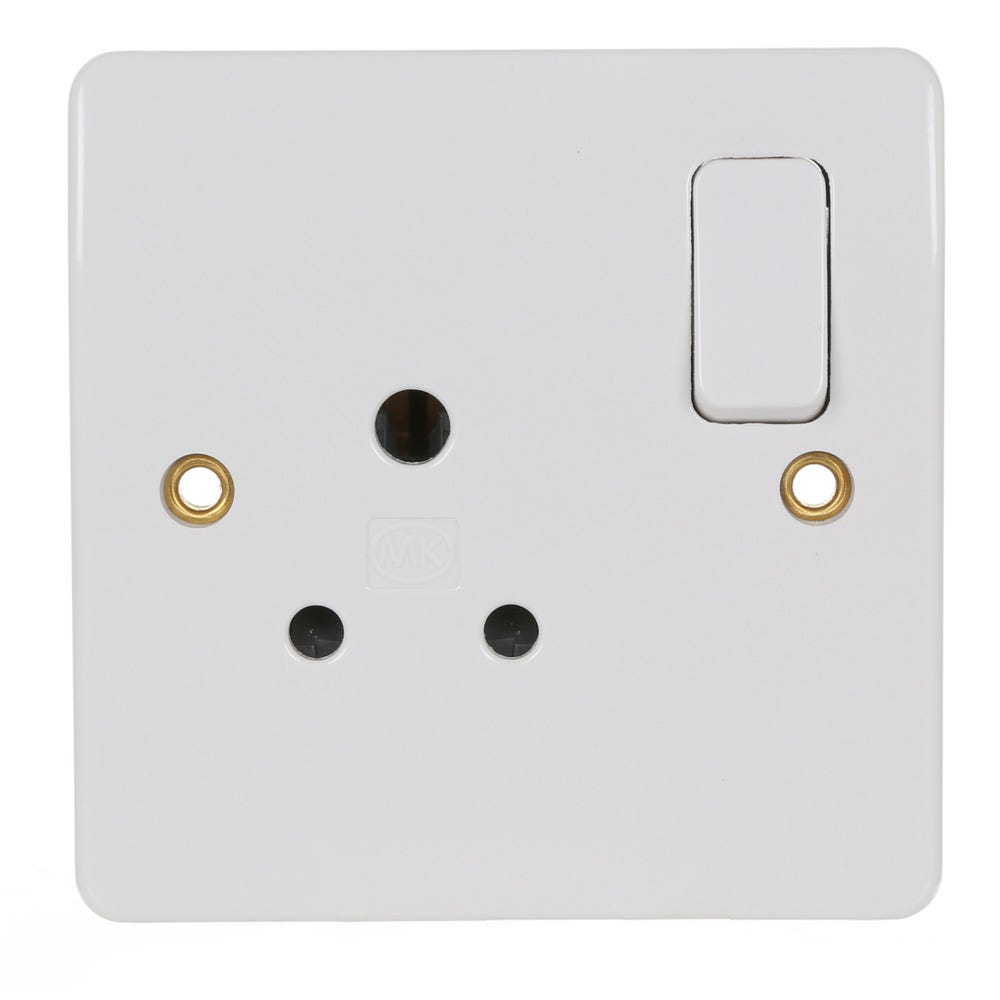 MK 5A 1 Gang Switched Round Pin Socket K2891WHI