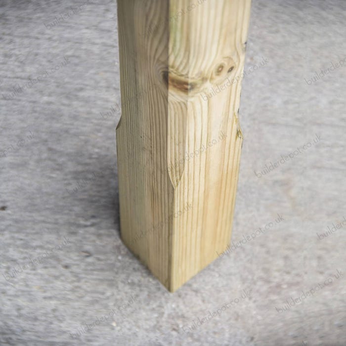 82mm Richard Burbidge Treated Stop Chamfered Newel Post 1195mm Ld249